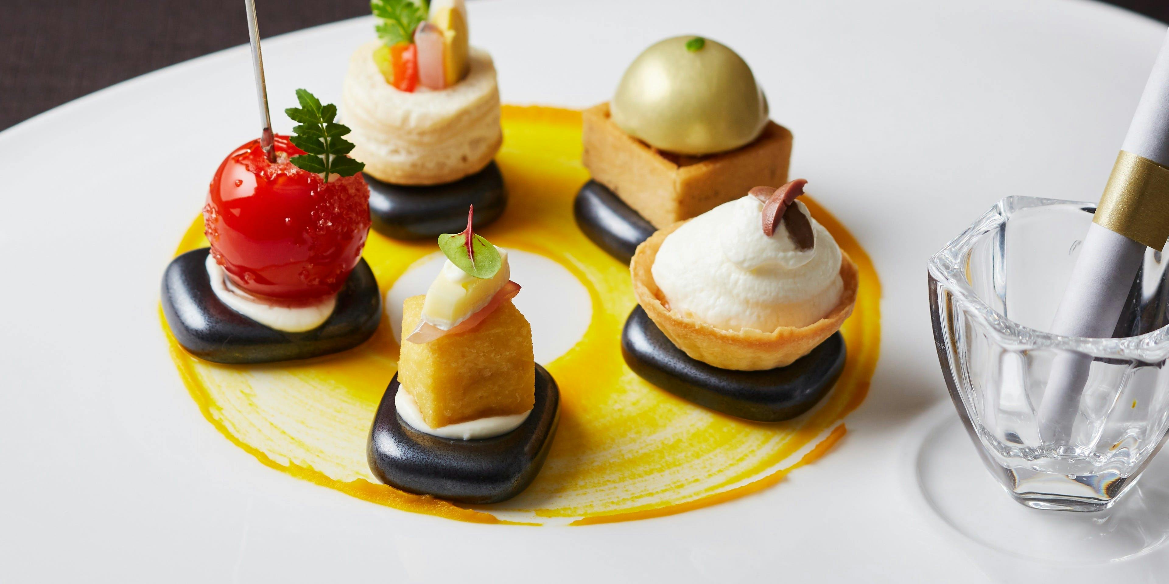 ラ・プロヴァンス／ホテル インターコンチネンタル 東京ベイ 【カシ コース】選べるメインなど全4品 ランチ プラン(12017633)・メニュー [一休.comレストラン]