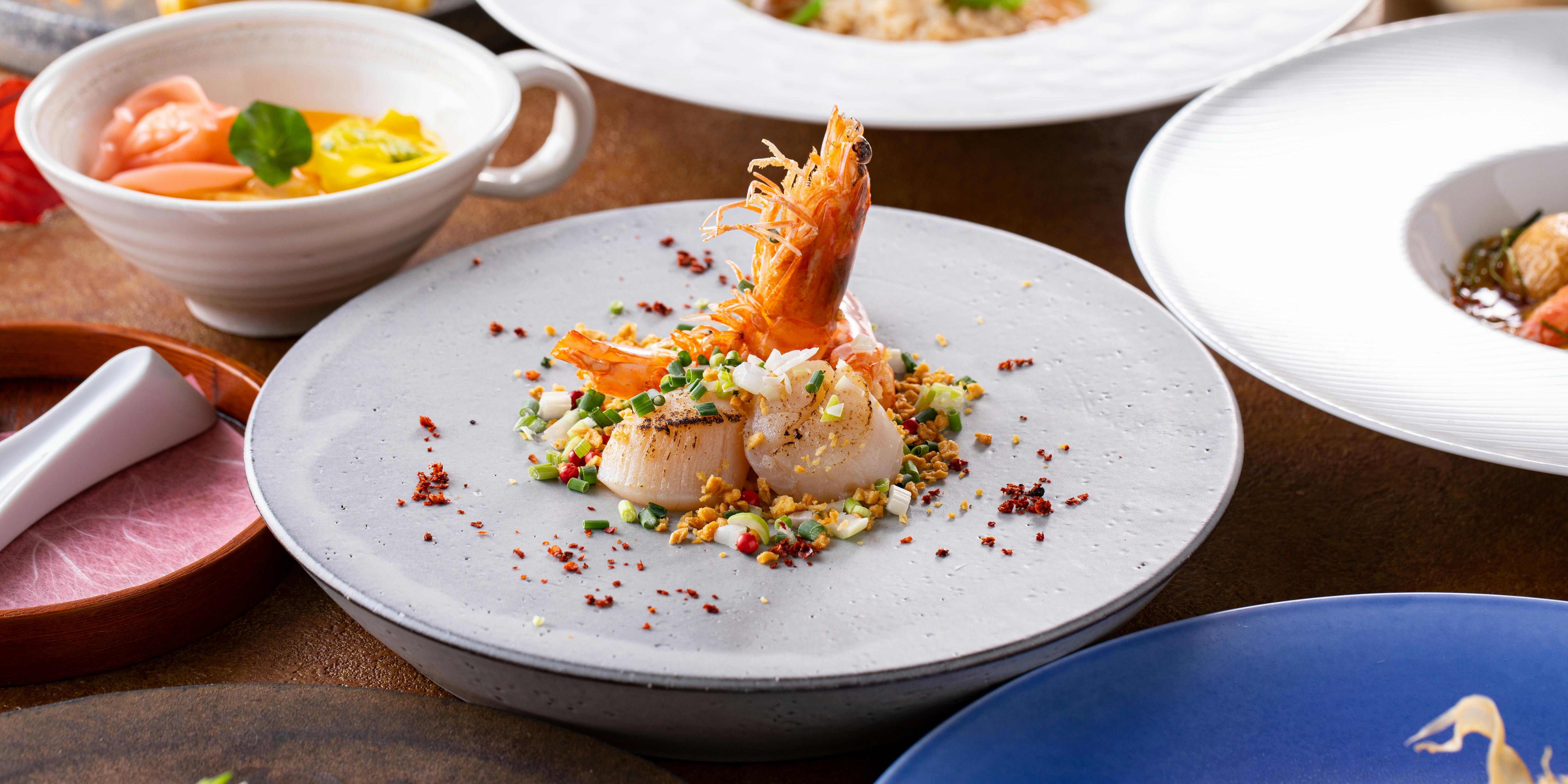 中国料理 王朝／ヒルトン名古屋 【王朝】王朝特製冷菜盛り合わせやイセエビなど全8品 ランチ プラン(11869617)・メニュー