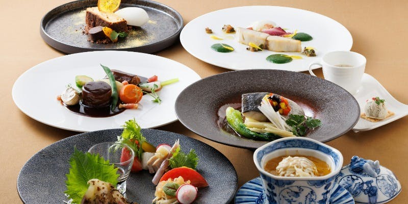 THE DINING シノワ 唐紅花＆鉄板フレンチ 蒔絵／浅草ビューホテル27F 【中華＆フレンチ】メインが選べるシェフコラボコース全7品＋カフェ ランチ プラン(12243446)・メニュー