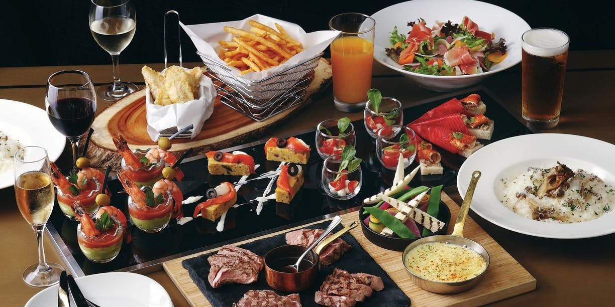 Lounge＆Dining G／東京マリオットホテル 【テラス限定プラン】ペローニ ナストロ アズーロディナー＋120分フリーフロー ディナー ...