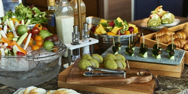 FOREST KITCHEN with Outdoor Living／ホテルメトロポリタン仙台イースト 【ランチブッフェ】選べるメイン＆前菜 ...