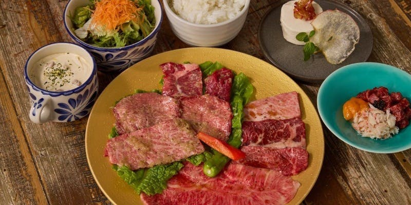 恵比寿焼肉 kintan 【Xmas2024】クリスマス期間限定ユッケや30日熟成KINTAN、とろける極上ロースがお楽しみいただけるセット ...