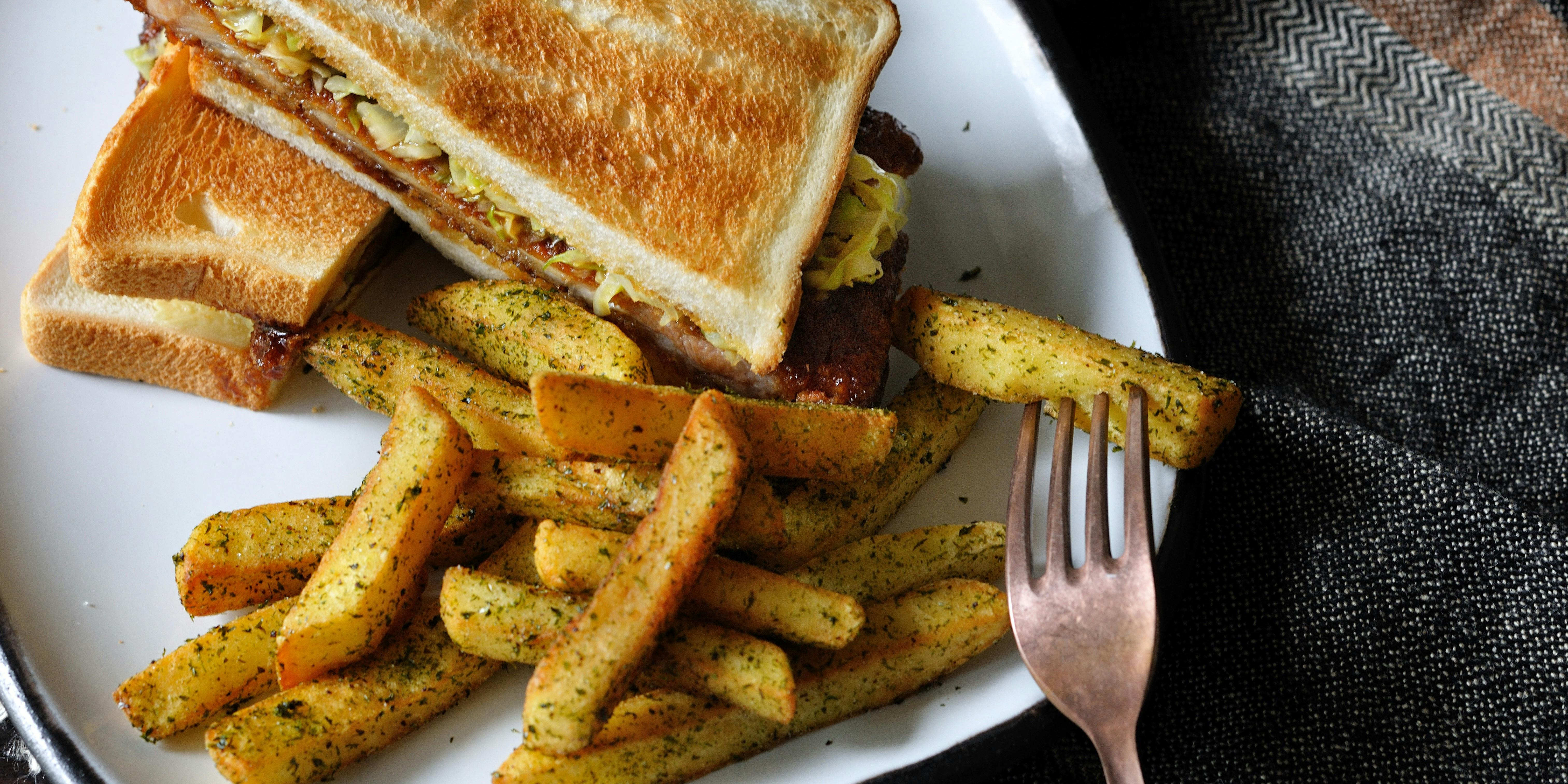 Cafe,Dining & Bar 104.5 【人気】隠れ家cafe104.5カジュアルコース 2時間飲み放題付 ディナー プラン ...