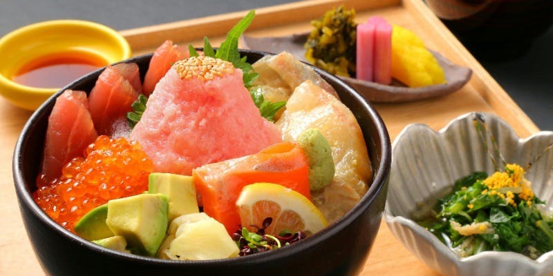 つつじの茶屋／小田急 山のホテル 彩り海鮮丼 ランチ プラン(12335942)・メニュー