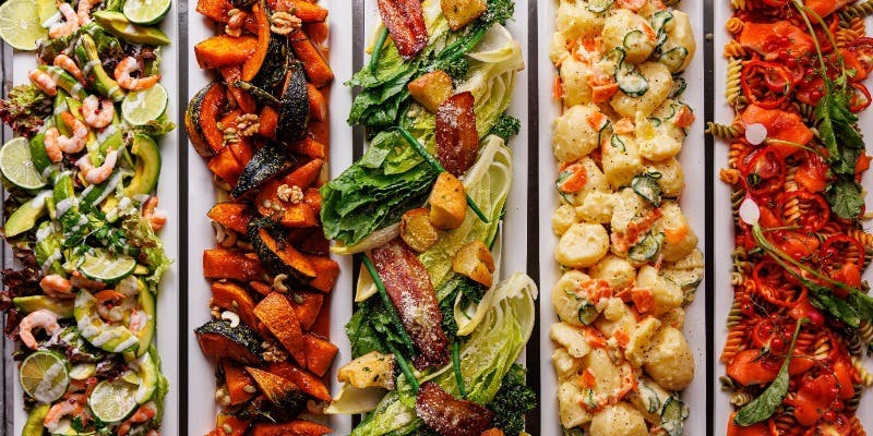 Delicious Kitchen EMONDEL／新大阪江坂東急REIホテル 【サラダ・スープ・パン食べ放題】鰻の蒲焼 山椒薫る和風スパゲッティ＋ソフトドリンクバー（7/30～8/9 ...