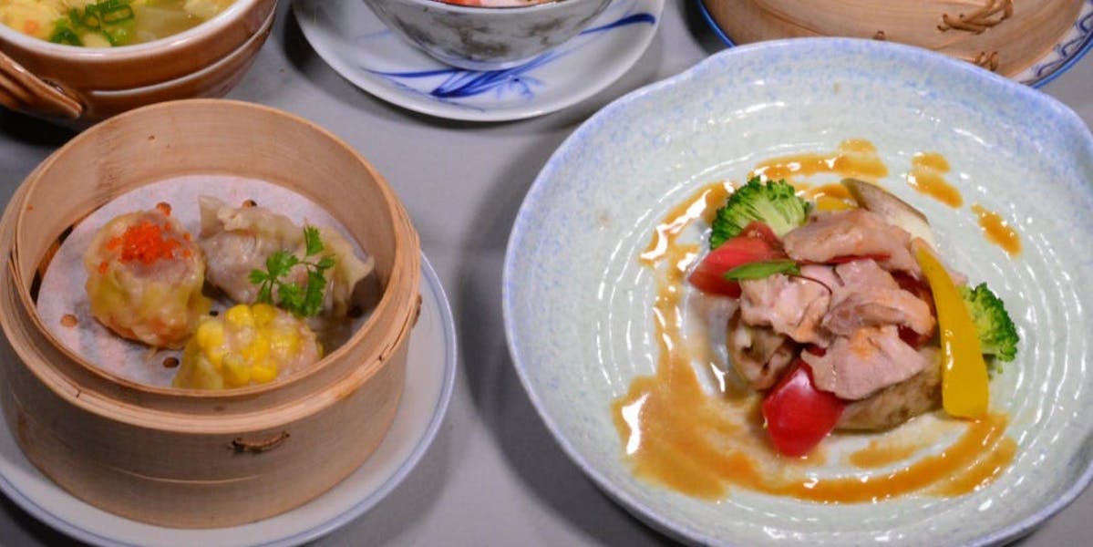 スイクウ カントニーズ キュイジーヌ 1977 【SUIKU飲茶ランチコース】飲茶前菜、点心、小籠包など全7品 ランチ プラン ...