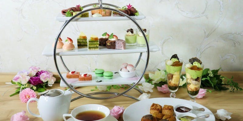 SUD Terrace＆Bar ピンクとシトラスのフレンチアフタヌーンティーSUD with HARNEY ＆ SONS＋21種類のフリー ...