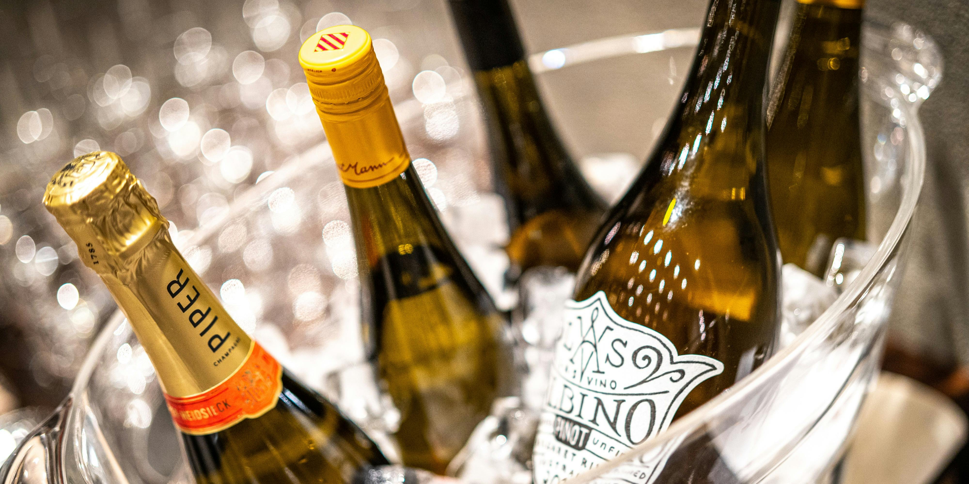 LAZOR GARDEN DINING 【CHAMPAGNE PARTY】至極のメニューとシャンパンの贅沢なマリアージュを堪能＋ペアリング（6 ...