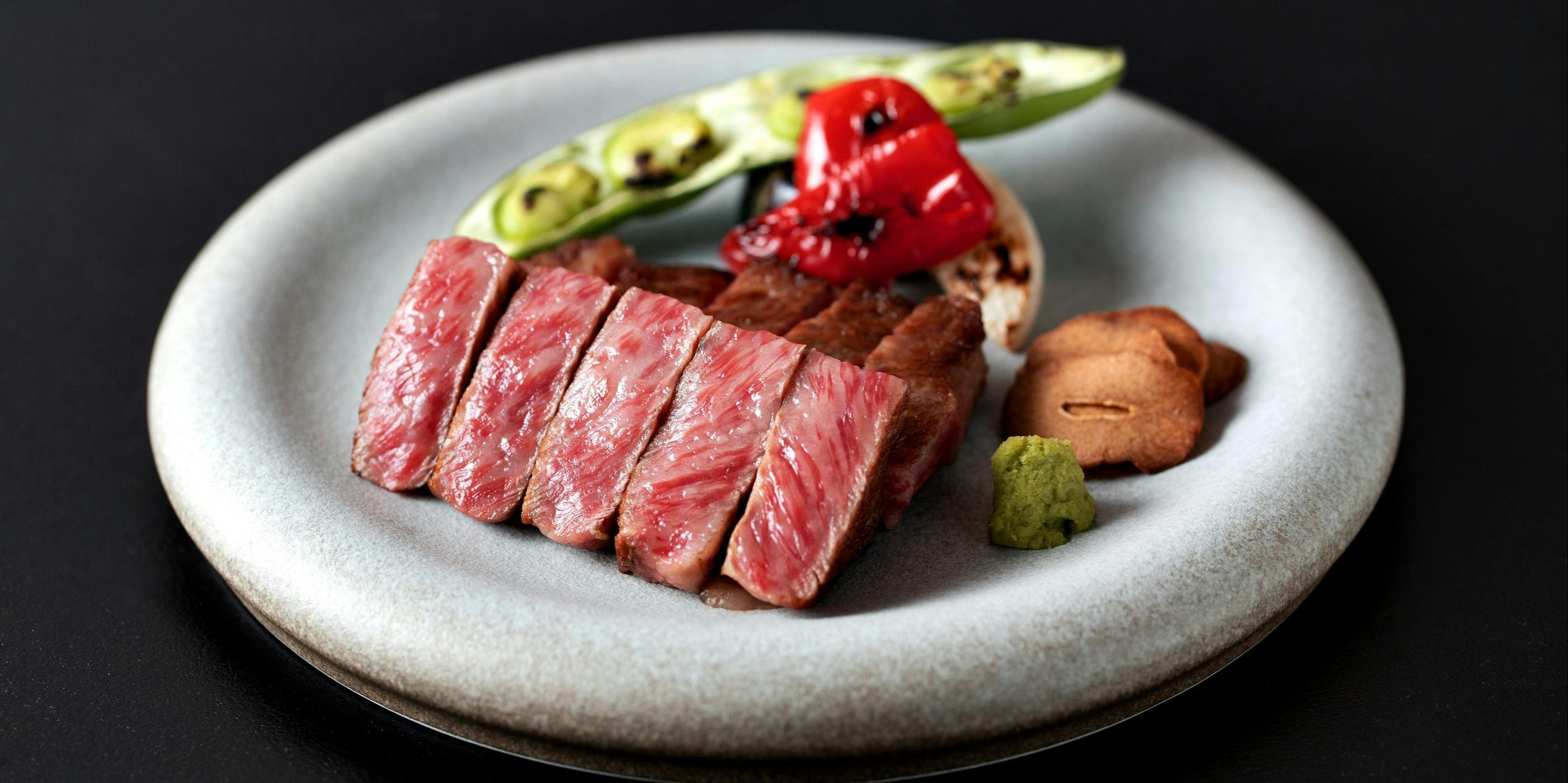 ニュー松坂 六本木店 【Xmas2024】ズワイガニ、フォワグラ、黒毛和牛選べるスペシャルコース＋乾杯ドリンク＋窓側席確定！ ディナー プラン ...