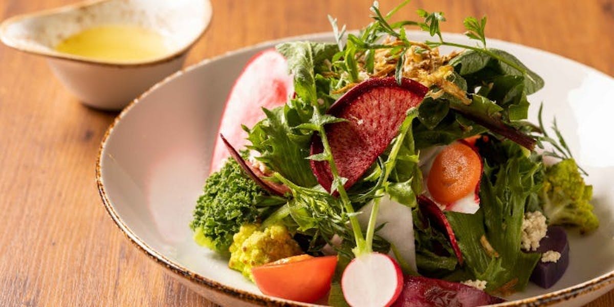 JAM17 DINING／HOTEL GROOVE SHINJUKU, A PARKROYAL Hotel 【選べるメイン、全4品】シーズナル ...