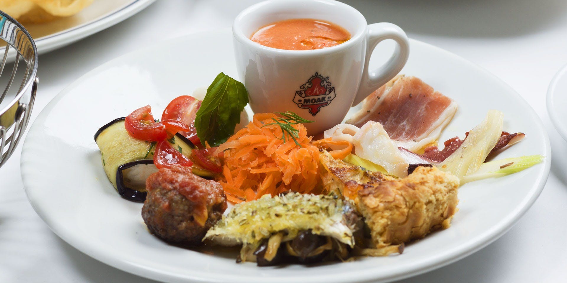 バレーナ 【Pienoピエーノ・コース】前菜盛合せ、日替わりパスタor揚げピッツァ、メイン 全6品 ランチ プラン(12273148)・メニュー