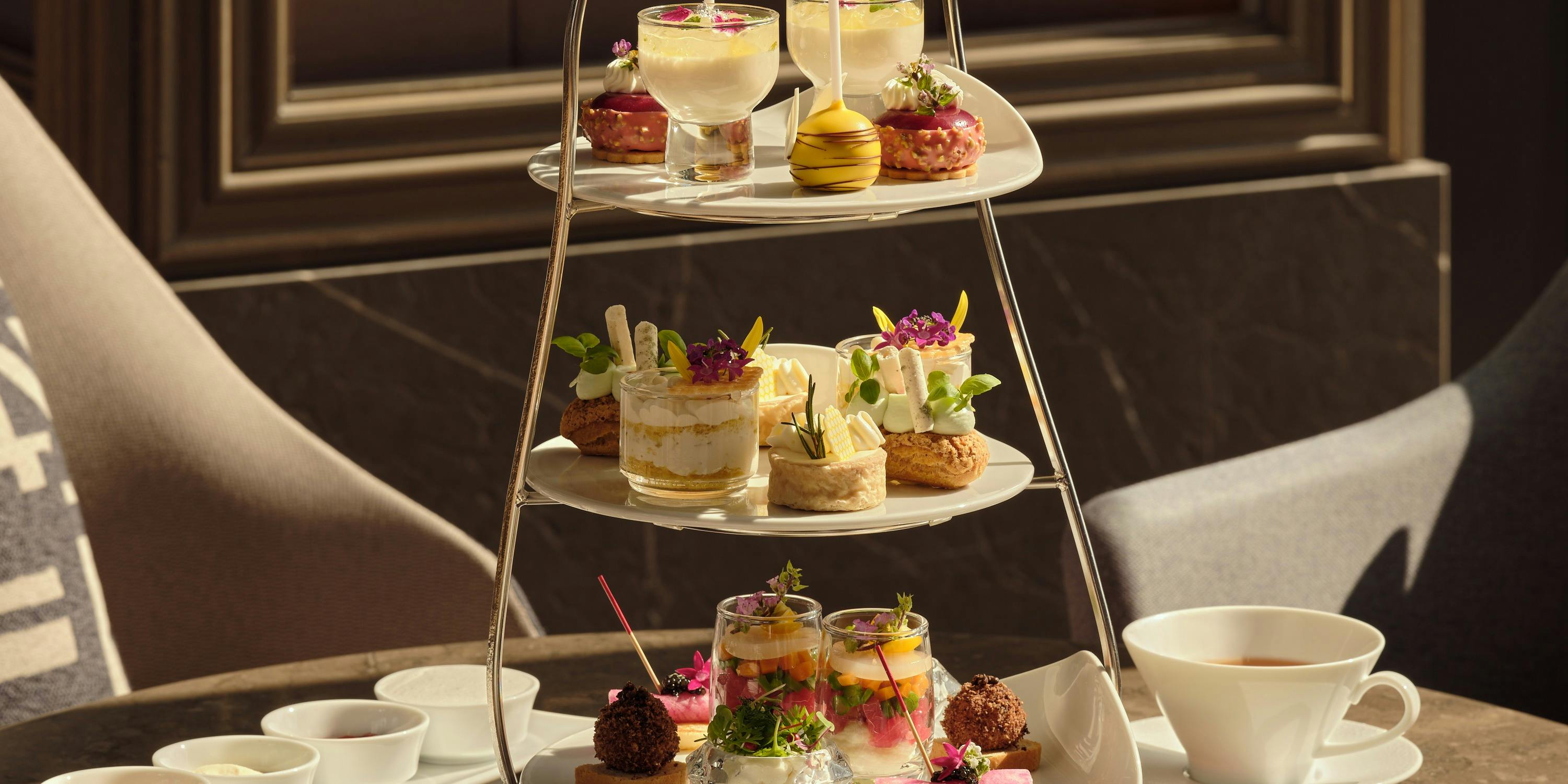 ジャヌ ラウンジ＆ガーデンテラス／ジャヌ東京 ハーブ＆ハニーアフタヌーンティー＋オリジナルモクテル含むカフェフリーフロー付（12：00 ...