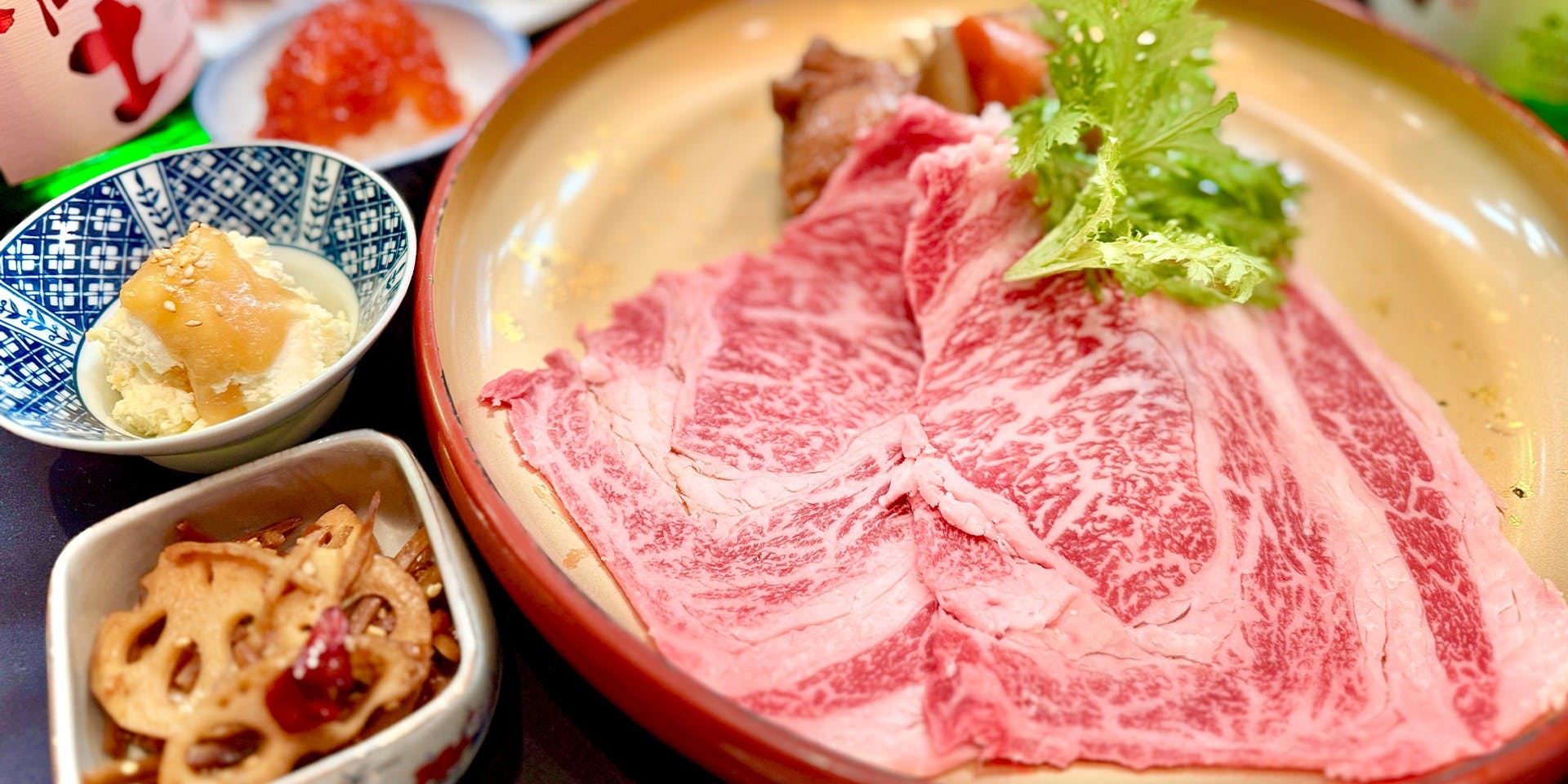 恵比寿つむぎや 板長厳選の素材にこだわる【すき肉コース】お料理8品 2時間地酒が飲めるプレミアム飲み放題付き ディナー プラン ...