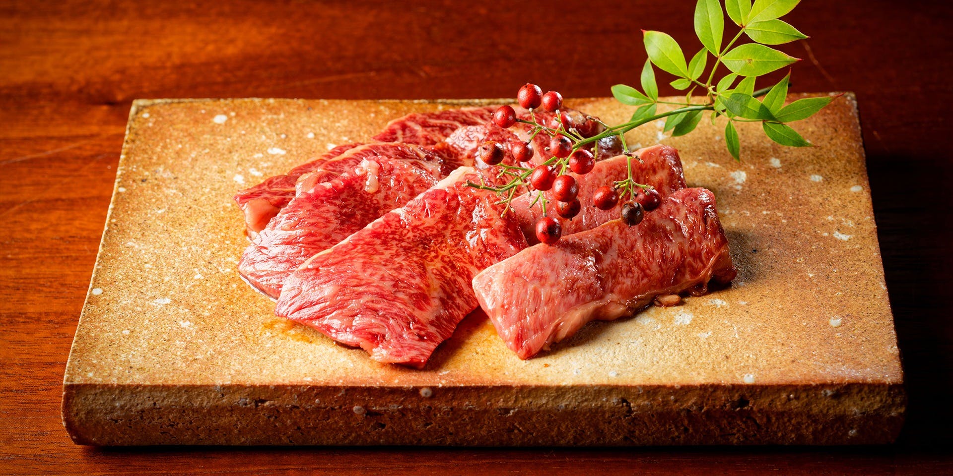 和牛料理 一石三鳥 総本店 【おまかせ】定番ラインナップ全10皿＋飲み放題（LO90分） ディナー プラン(12478293)・メニュー