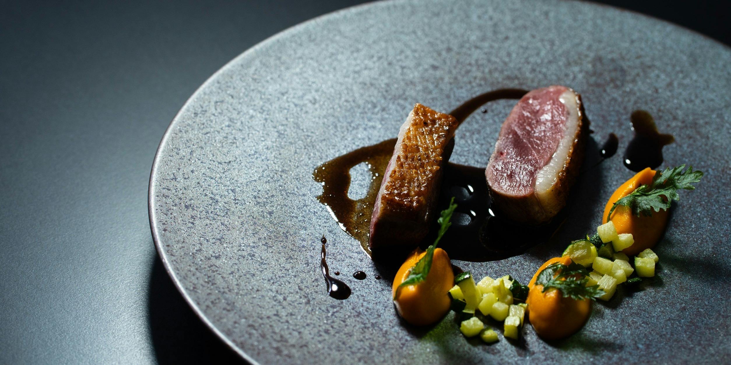 LE PONT NEUF Menu Lumiere リュミエール/メインが選べる（鴨肉or牛肉）ポンヌフの少し贅沢なランチ 全6品 ランチ ...